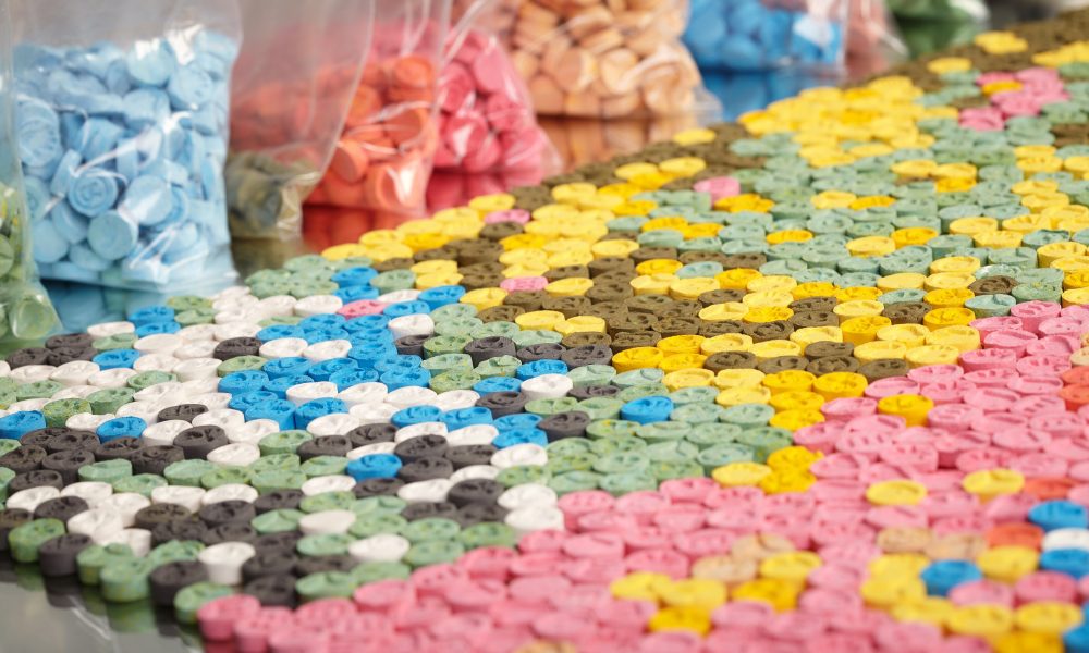 Svatá extáze: Diskotéková hvězda míří do špitálů – EpochálníSvět.cz